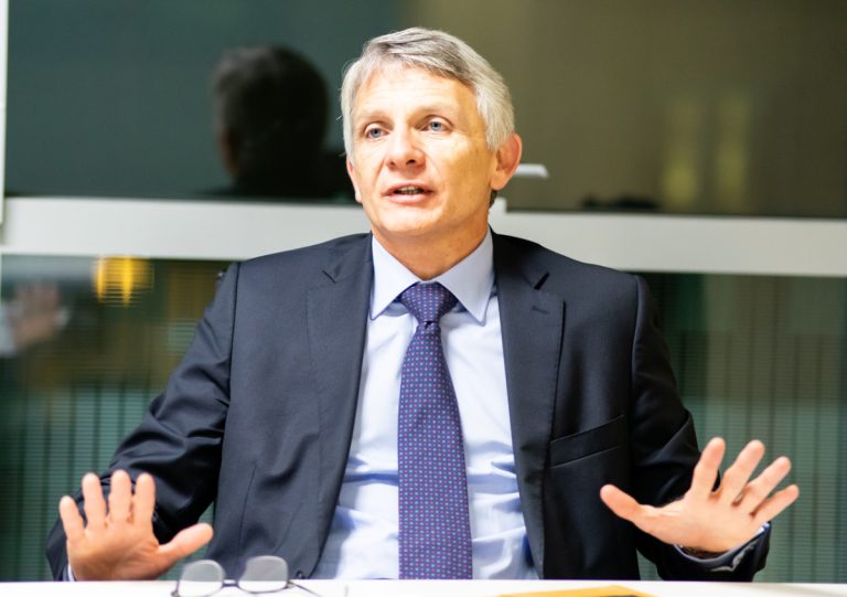 Eric Denece, intelligence expert or Russian agent of influence